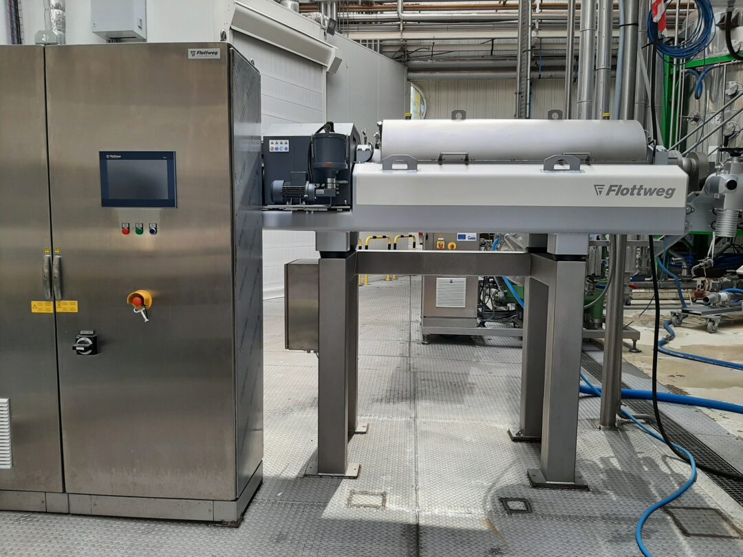 FLOTTWEG hygienic decanter Type Z3E being installed at Extractis ...